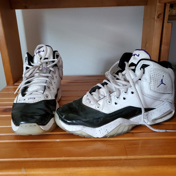 Jordan | Shoes | Bloyal | Poshmark